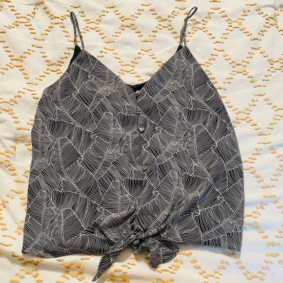 Sienna Sky | Tops | Sienna Sky Cropped Button Up Tank With Tie Tropical ...